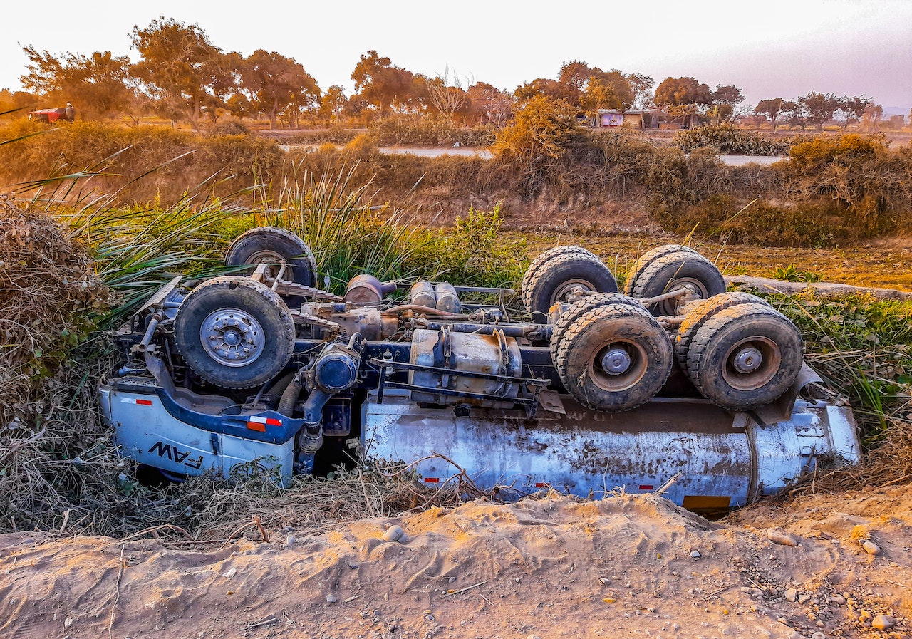 What to Do After a Truck Accident - Judd Shaw Injury Law™