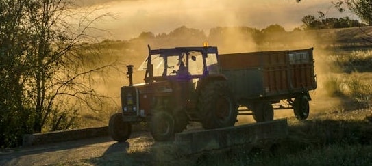 What Do I Do If A Tractor-Trailer Crashed Into Me? - Judd Shaw Injury Law™